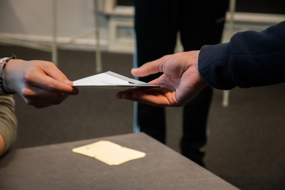 Elever om skolvalet: ”Man blir förberedd inför riktiga valet ...